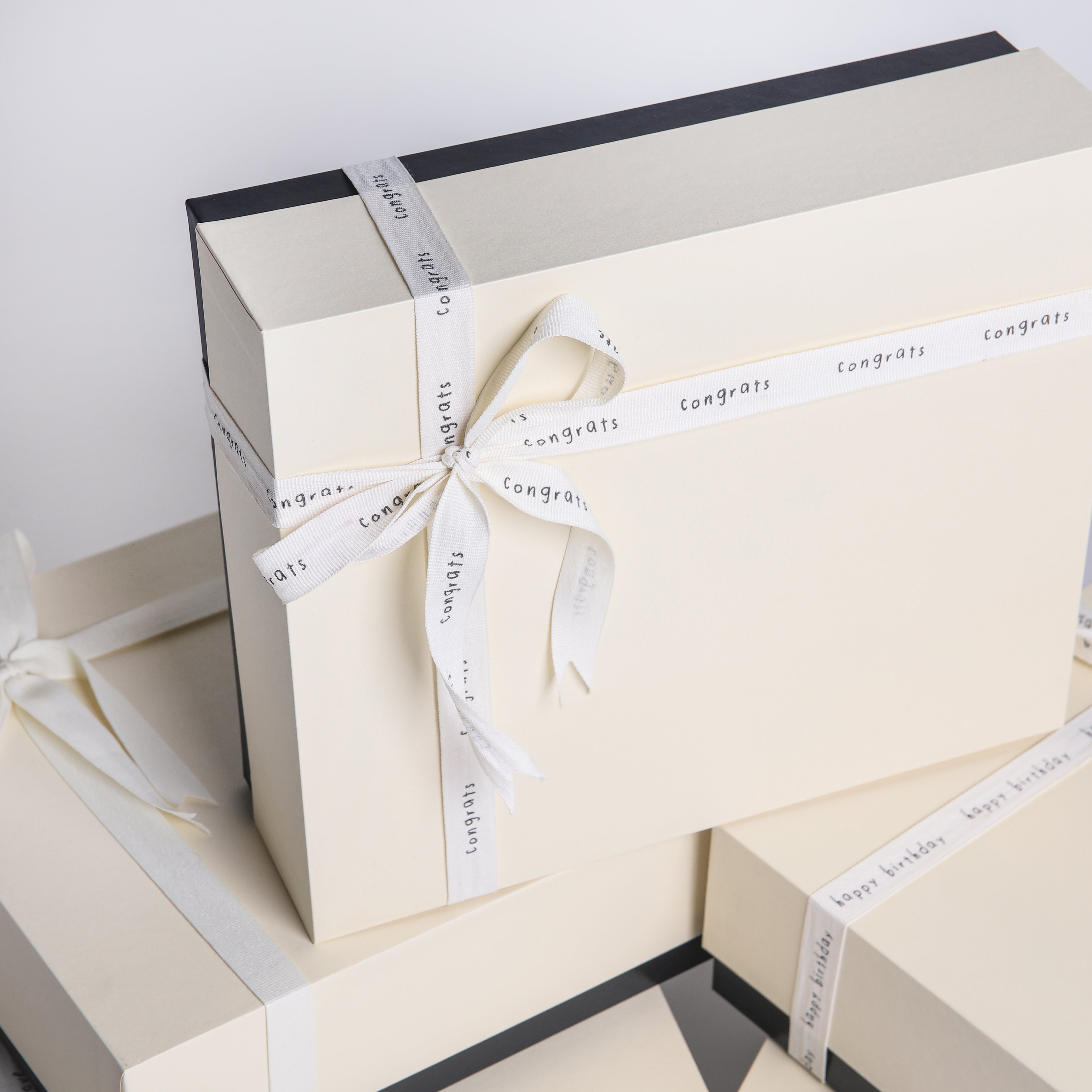 gift box - ivory – Folia Creatives