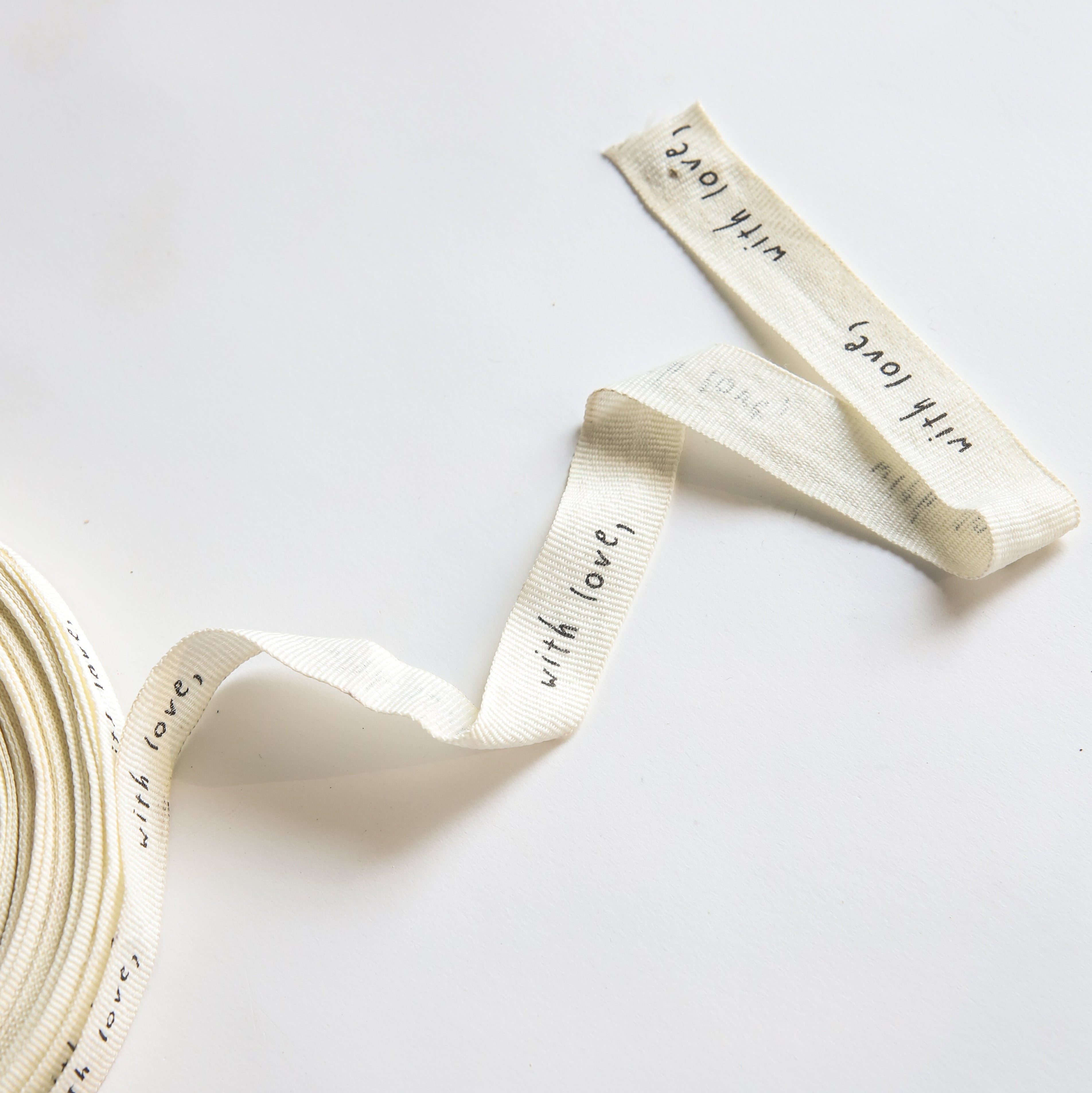 with love ribbon – Folia Creatives